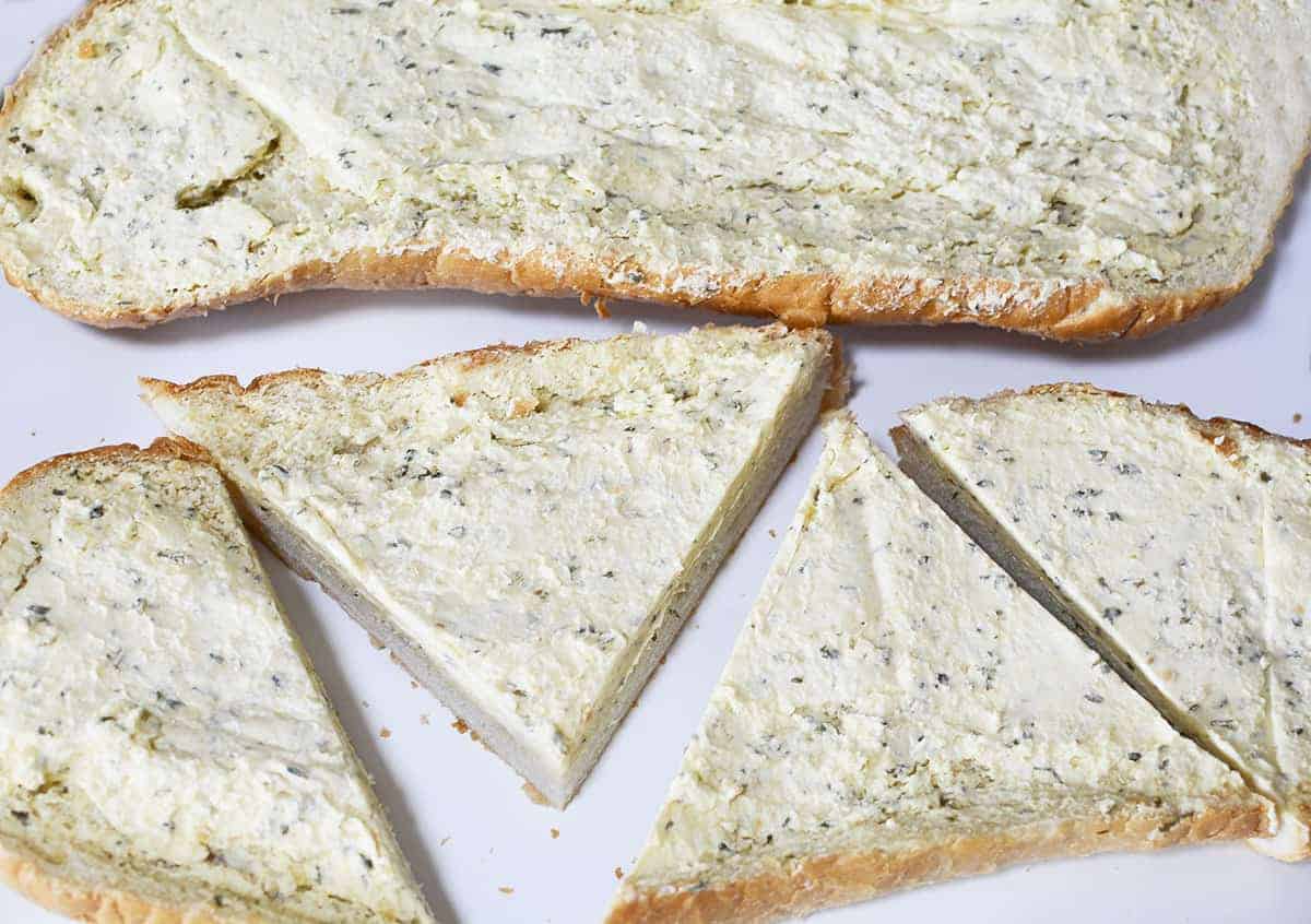 3 Ingredient Chili Cheese Toast - EazyGrub