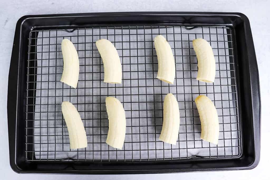 3 Ingredient Halloween Ghost Pops - EazyGrub