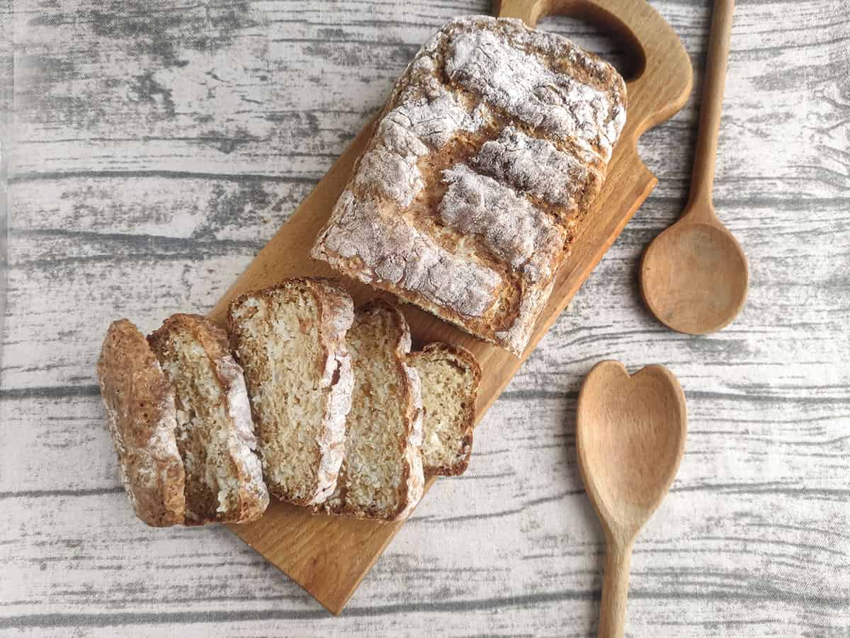 2 Ingredient Greek Yogurt Bread - EazyGrub