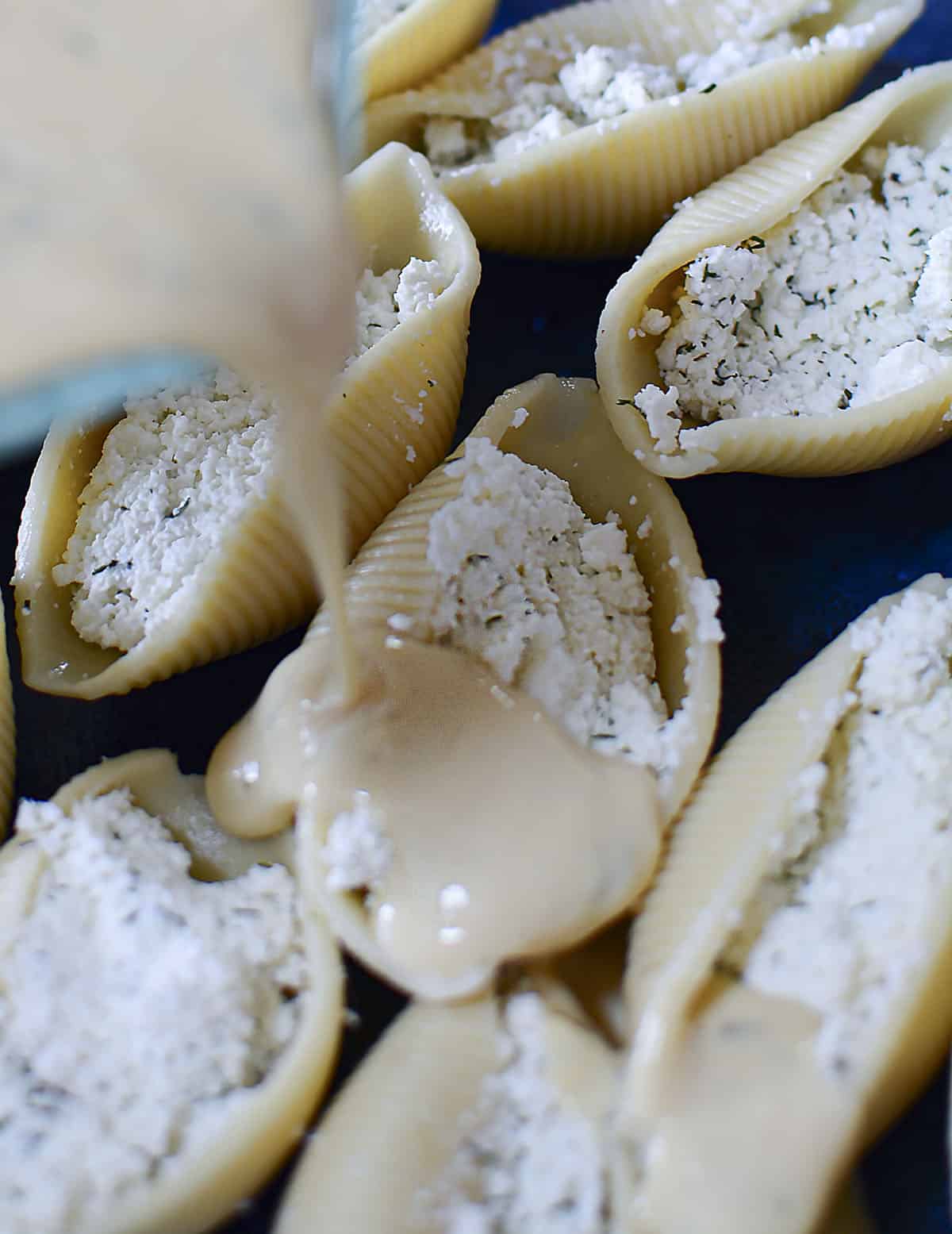 4 Ingredient Giant Cheese Stuffed Shells - EazyGrub