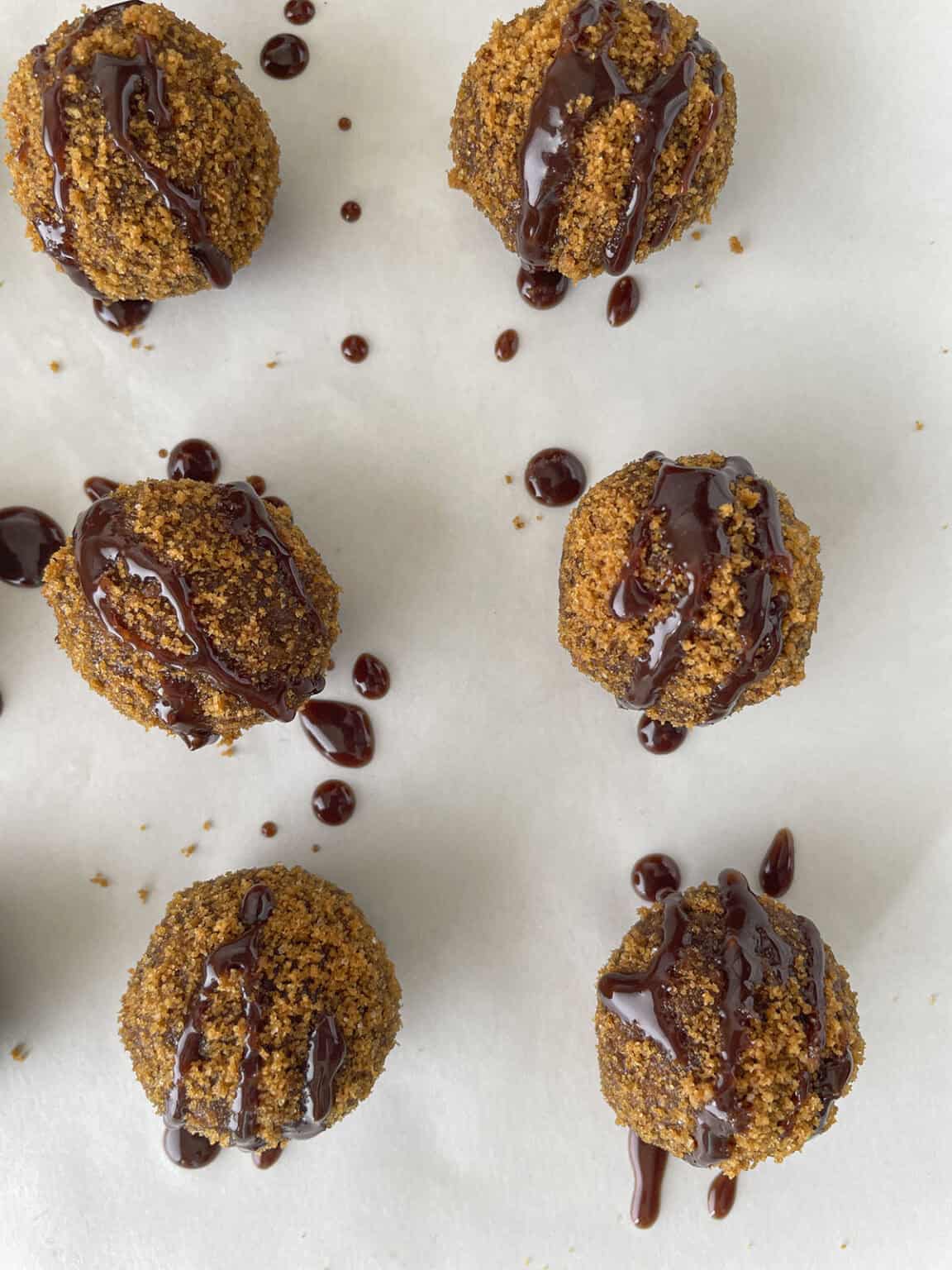 3 Ingredient Biscoff Truffles - EazyGrub