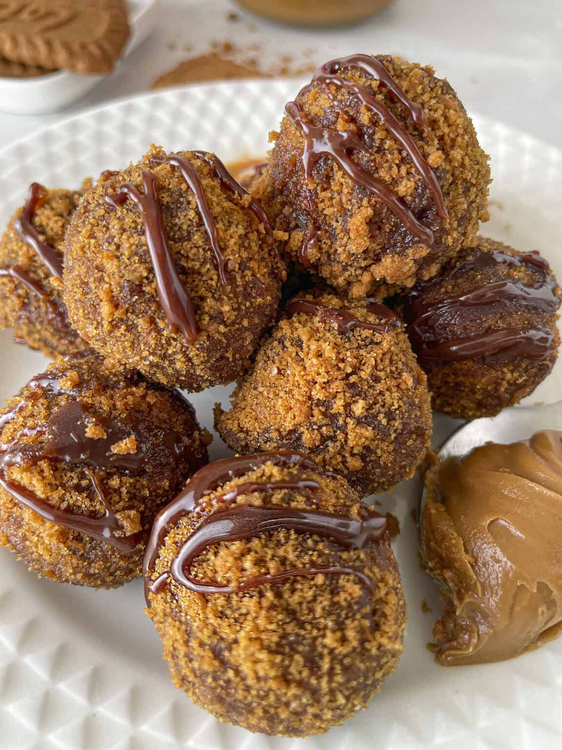 3 Ingredient Biscoff Truffles - EazyGrub