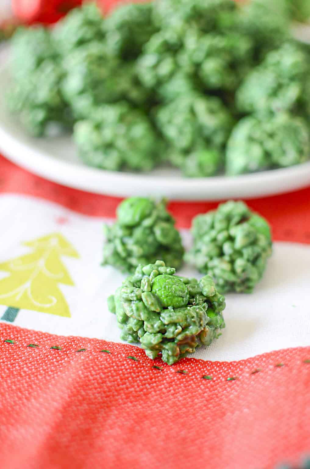 4 Ingredient Grinch Poop - EazyGrub